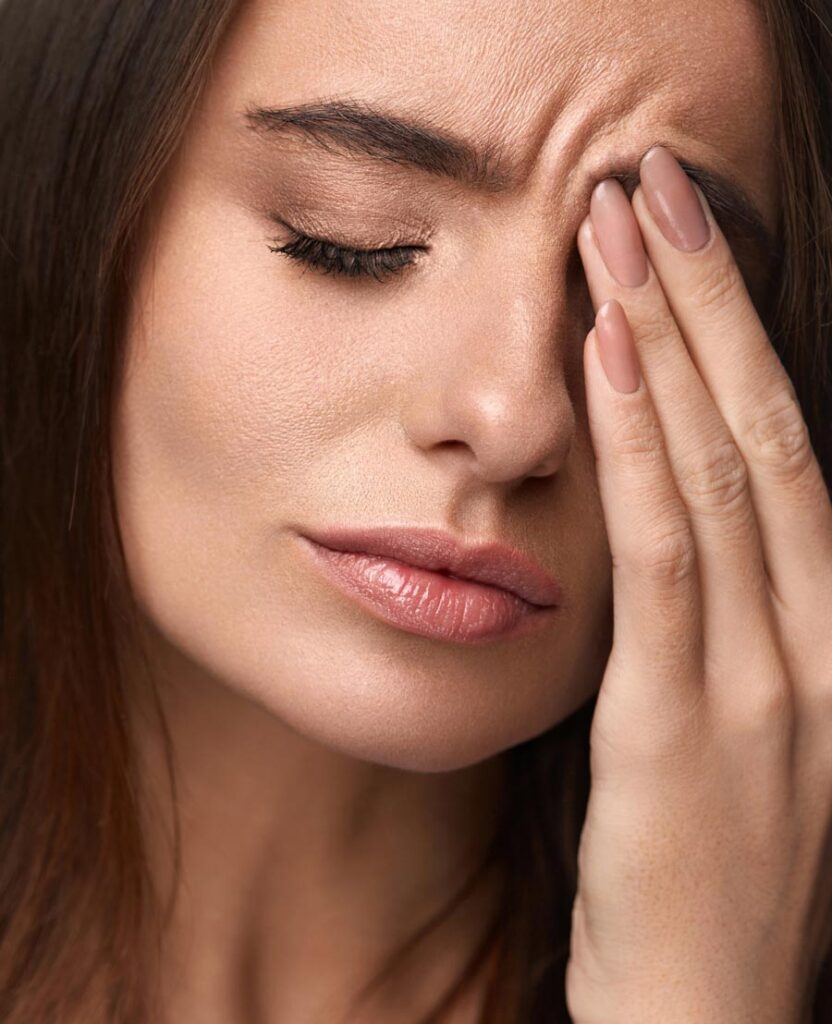 Eye Pain and Eye Emergency London Clinics | Face Restoration